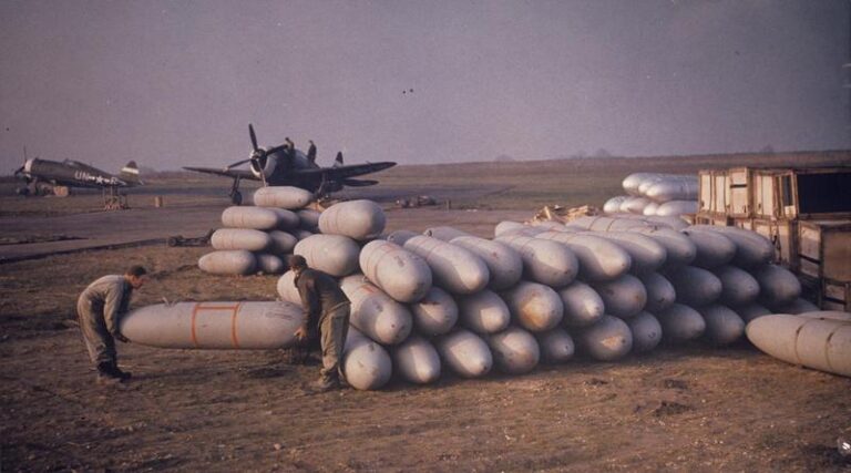 108-gallon: i paper drop tanks della USAAF - Pagina 2 di 2 - Verde9.com